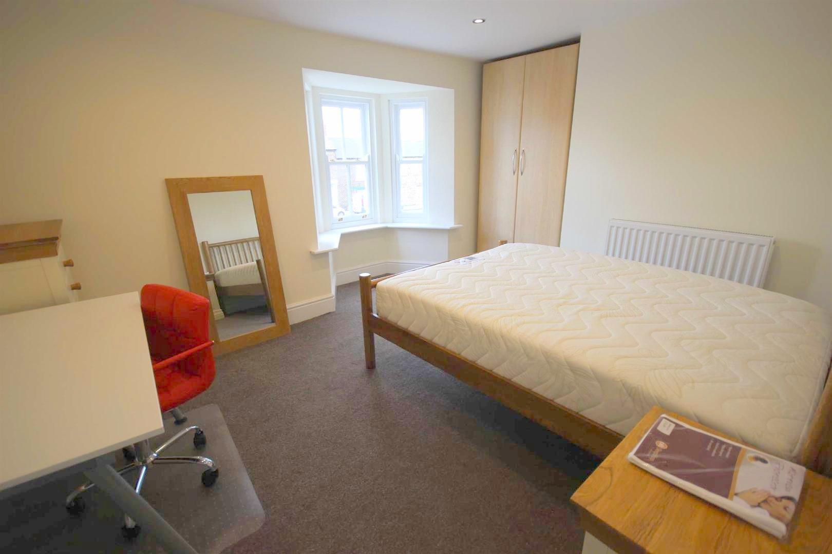 Gilesgate, Gilesgate, Durham – Robinsons